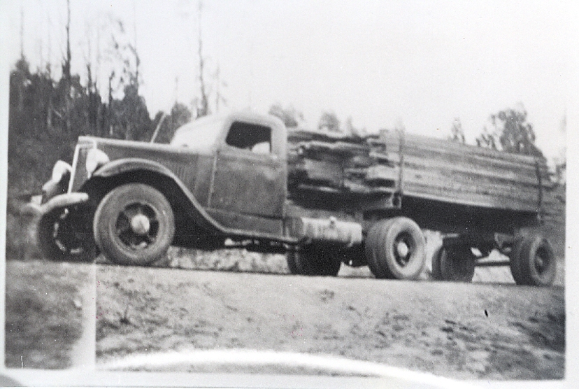 Tom Powell's truck (International) at McCashney's Sawmill. - High ...