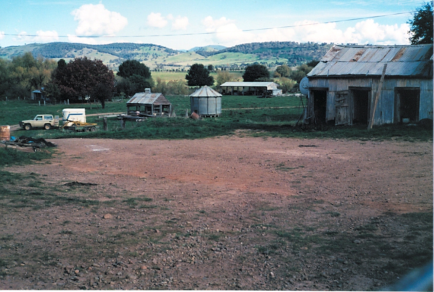 Delatite Station - View of old salt shed on the right with the doors ...