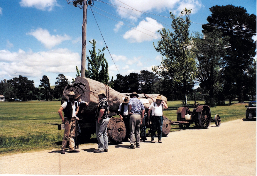Hart Paar tractor - timber jinker - canoe log - MMCF procession - High ...