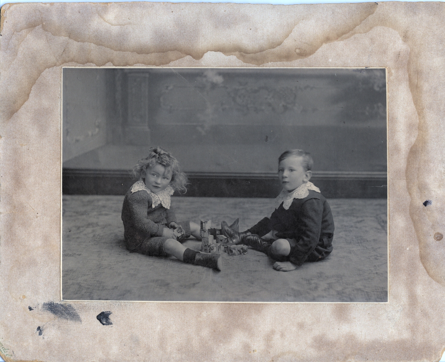 Two small children - High Country History Hub