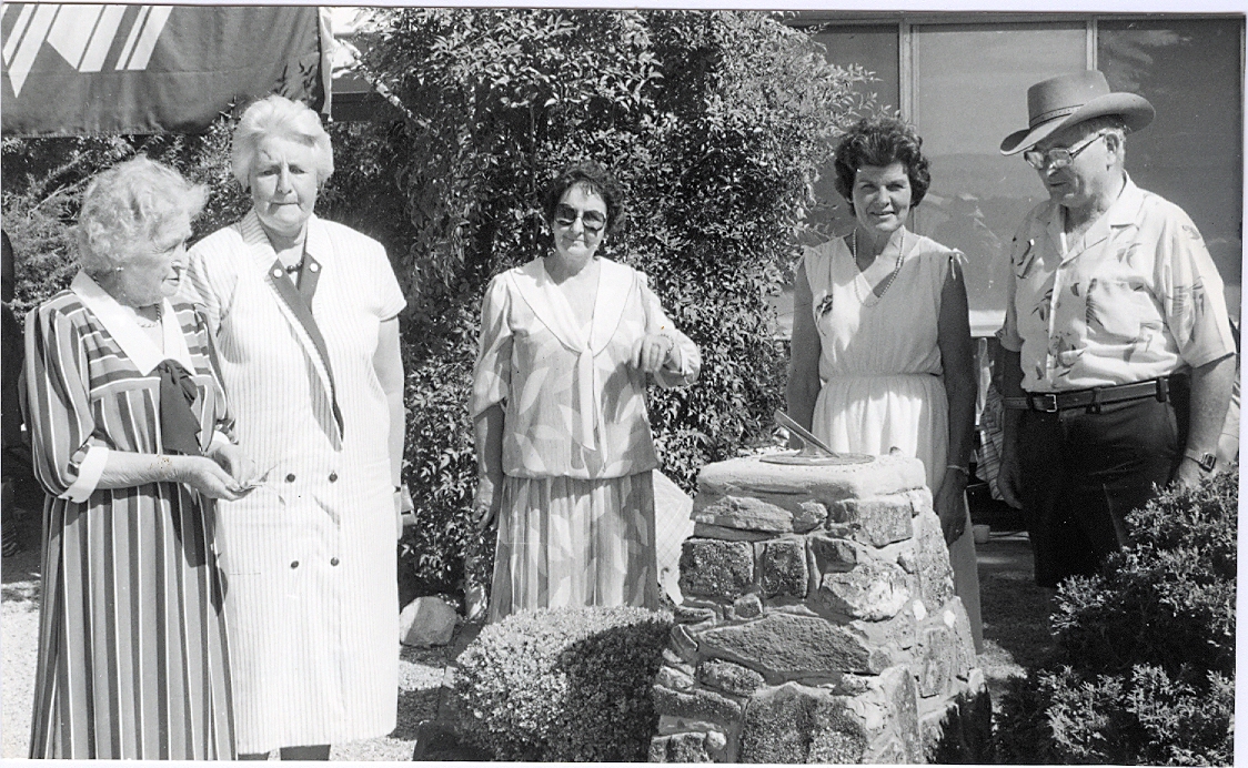 Frances McCormack - Ruth, Dorothy, June and Reg Cummins - circa 1985 ...