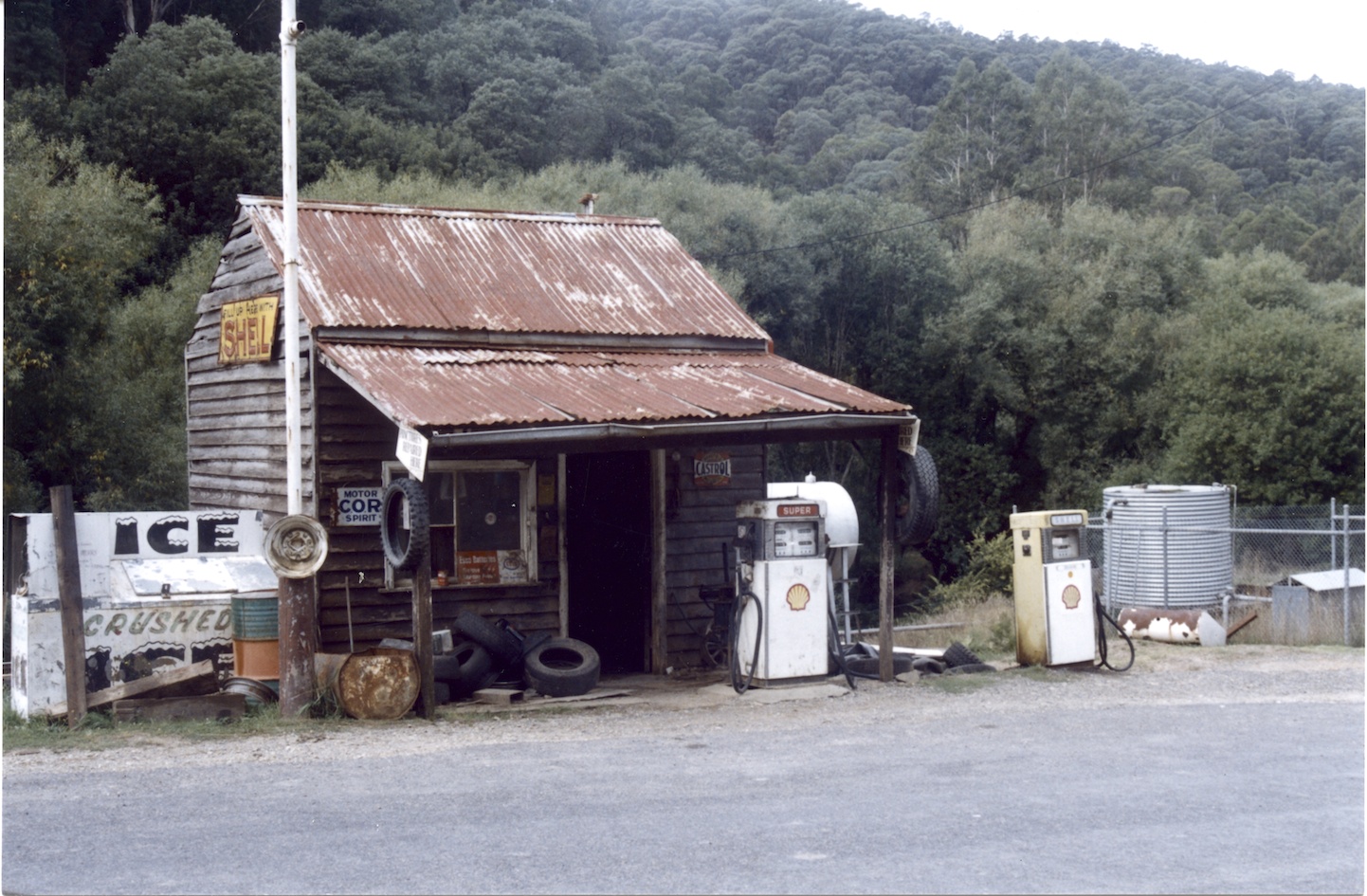 Woods Point Service Station - High Country History Hub