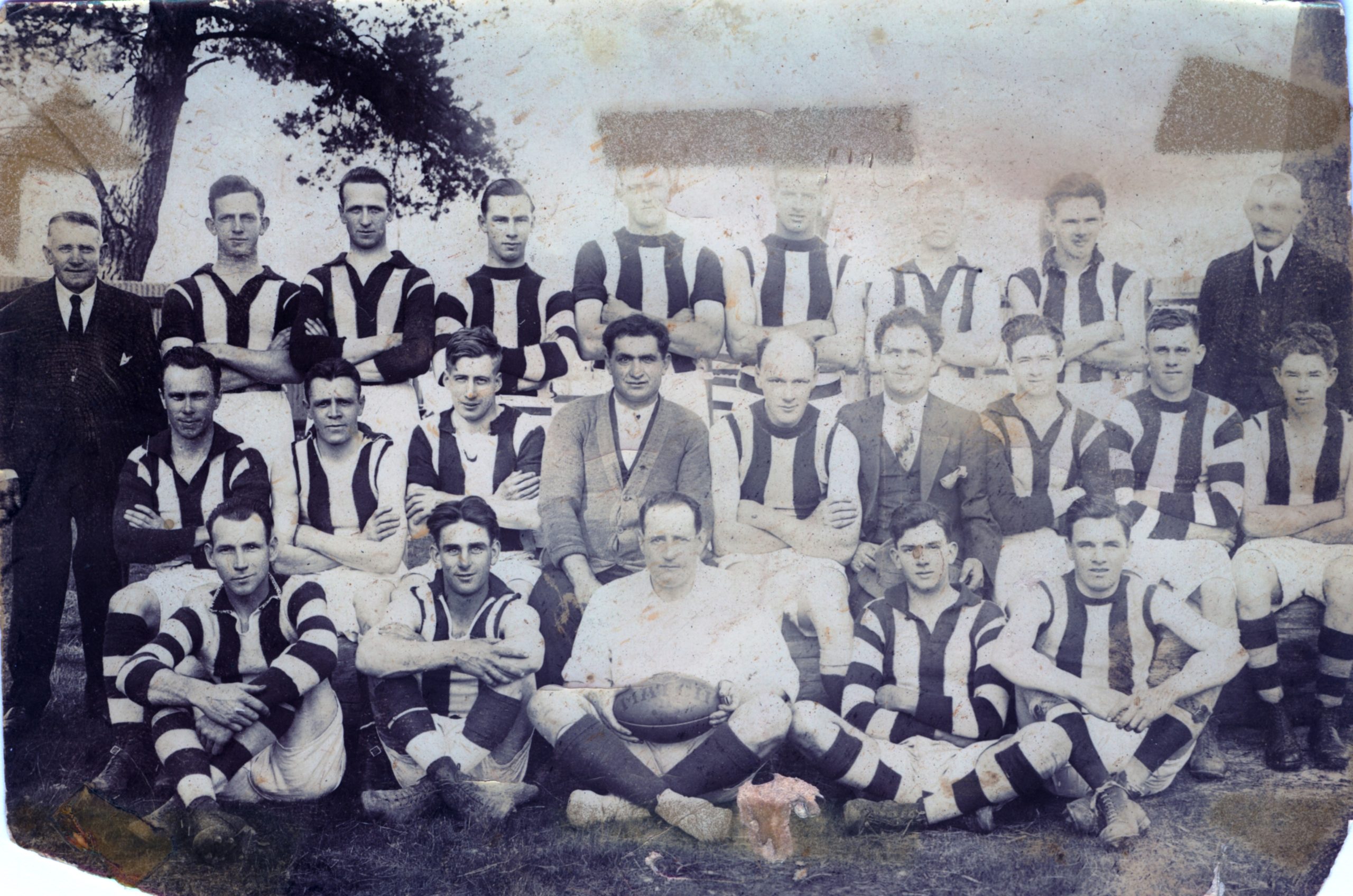 Mansfield Football Team 'The Red and Whites' 1927 - High Country ...