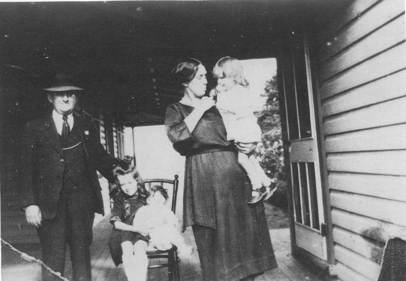 Alexander John (Jack) Doig, Margaret Ellen (Maggi) (nee Dodemaide) Doig ...