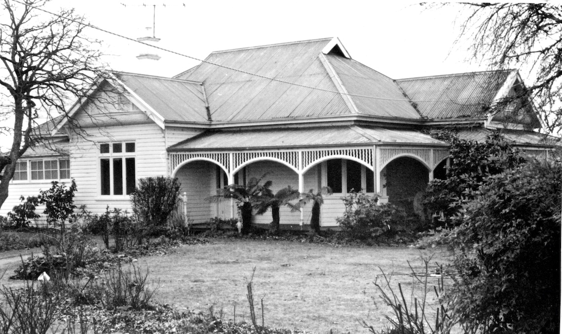 Lloyd & Val Parks house in Logan Street, Mansfield - High Country ...