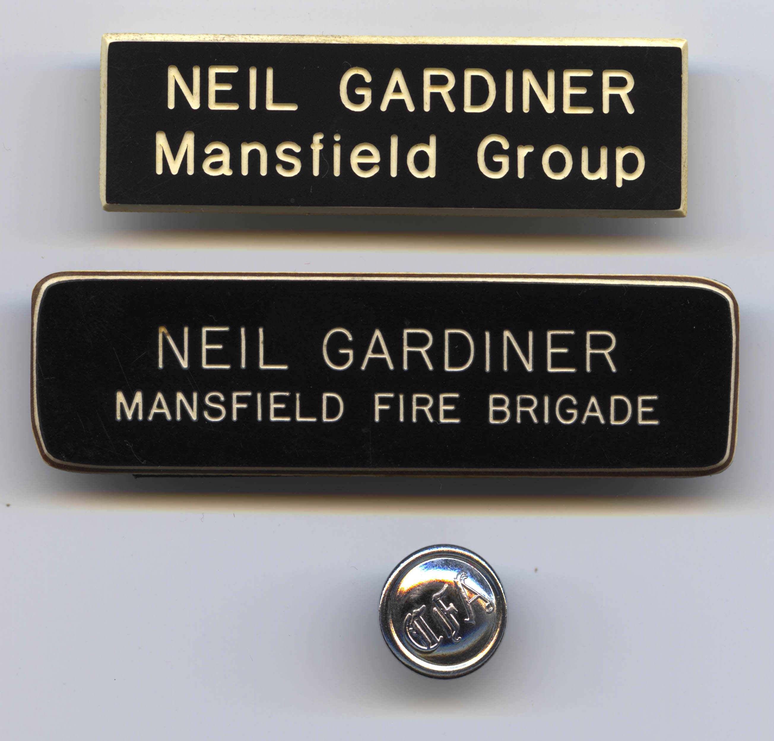 Neil Gardiner's Fire Brigade name tags and C.F.A shoulder button - High ...